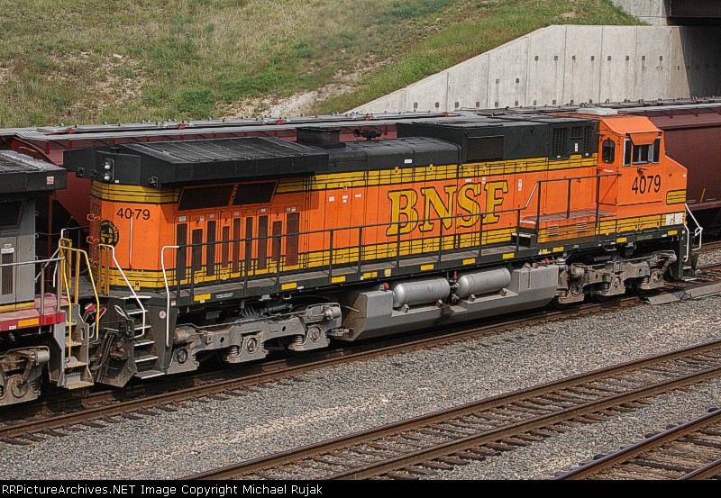 BNSF 4079